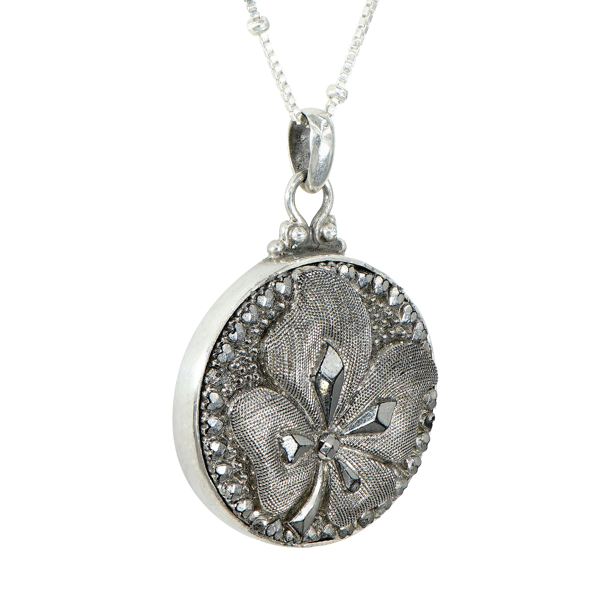 Fusion Art Glass and Fine Jewelry — Fusion Art Glass & Fine Jewelry Fusion Art Glass and Fine Jewelry — Fusion Art Glass & Fine Jewelry